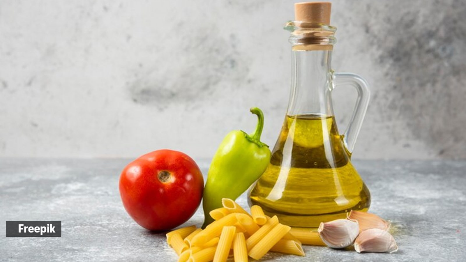 Can keto-friendly edible oils help you lose weight? A dietitian weighs ...