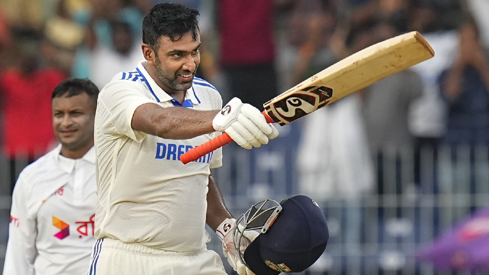 How R Ashwin, who went to USA to study batting dynamics between ...