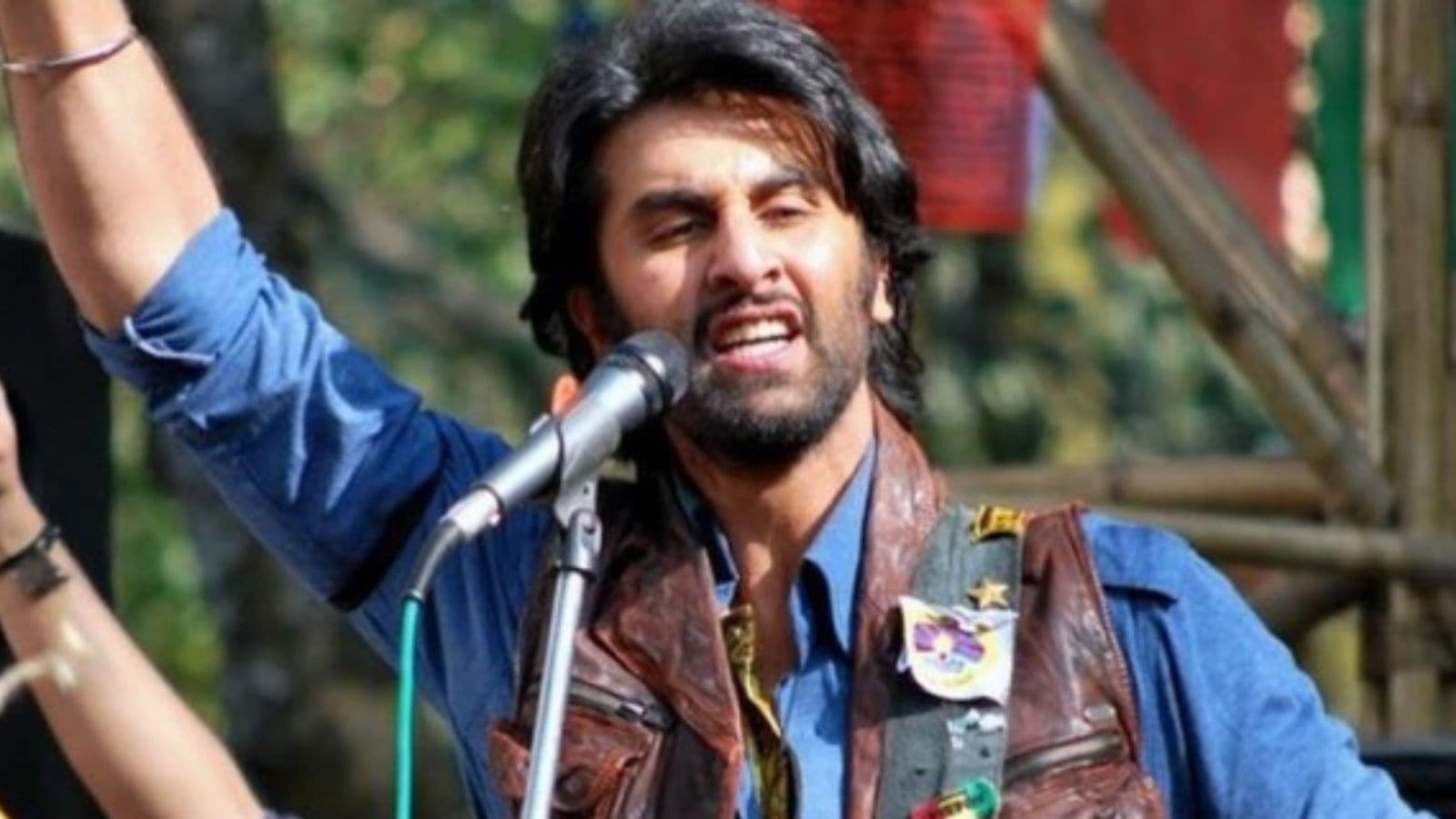 Ranbir Kapoor sings ‘Jo Bhi Main’ in BTS video from Rockstar sets, fans ...