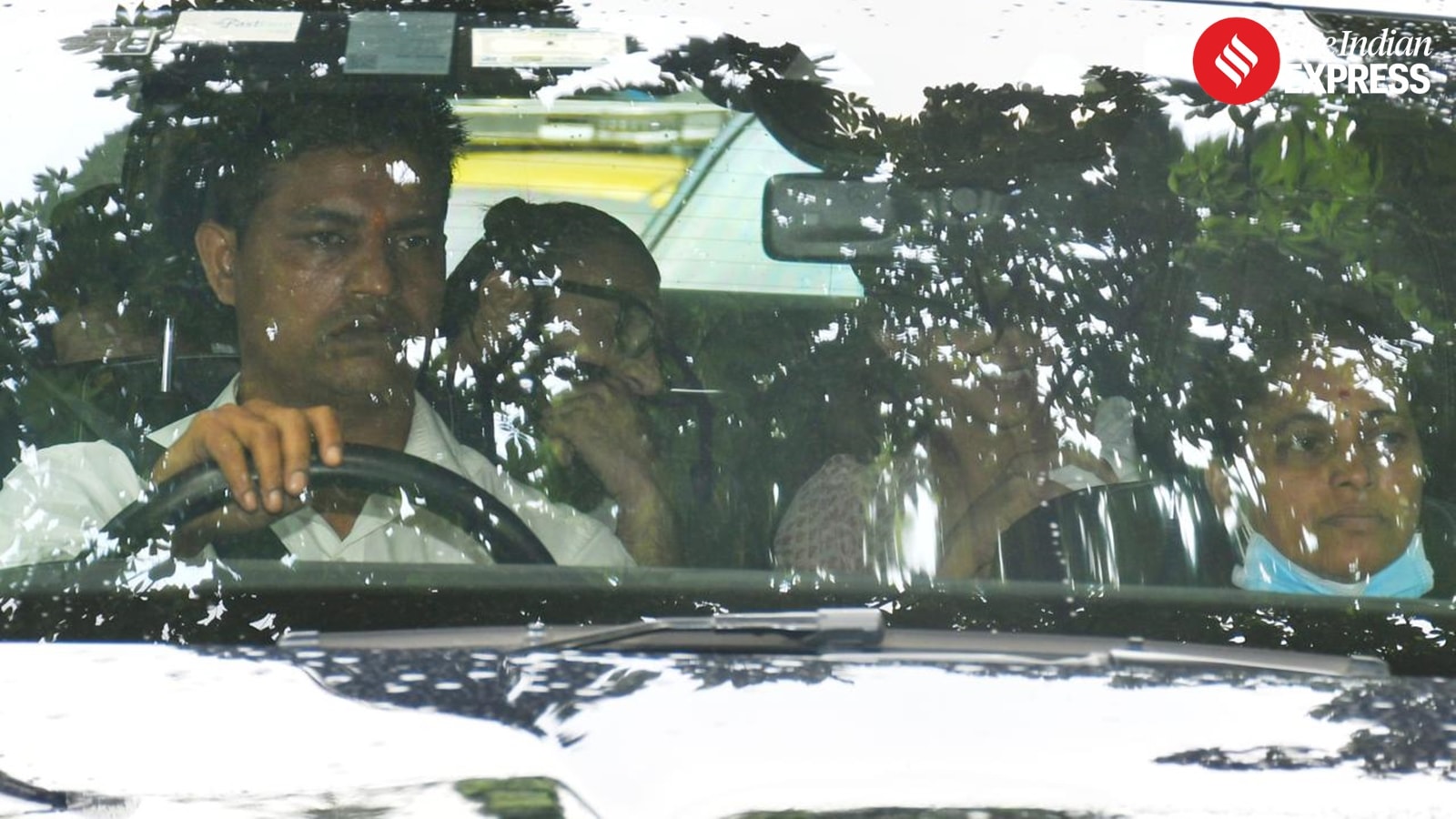 Deepika Padukone and Ranveer Singh bring baby girl home. See photos and ...