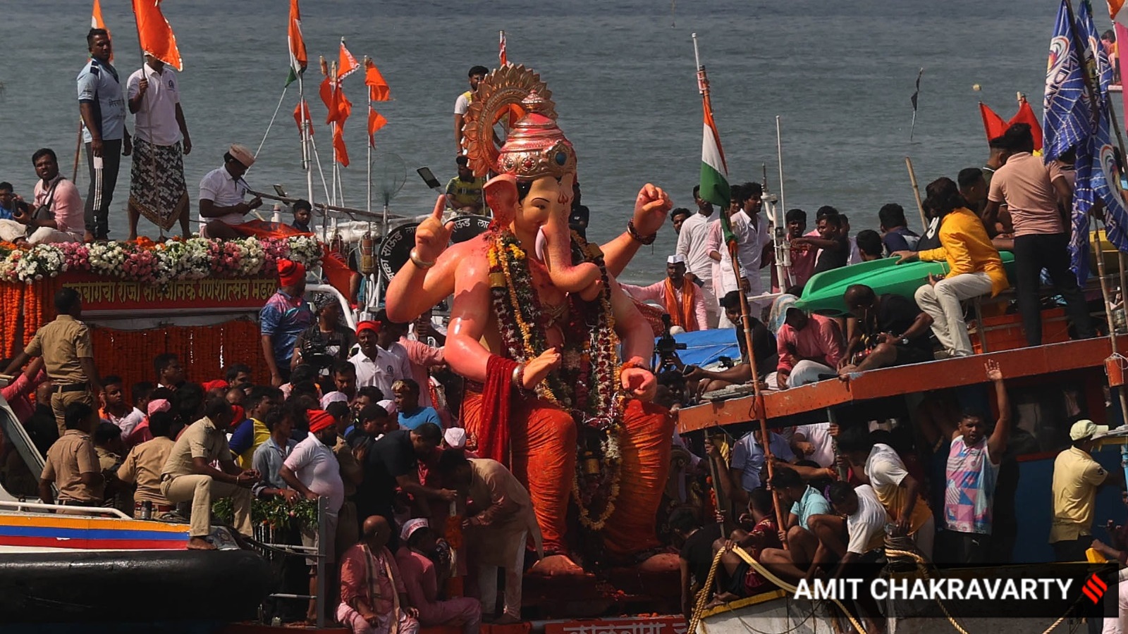 Two young spectators at immersion procession brought dead to hospital ...
