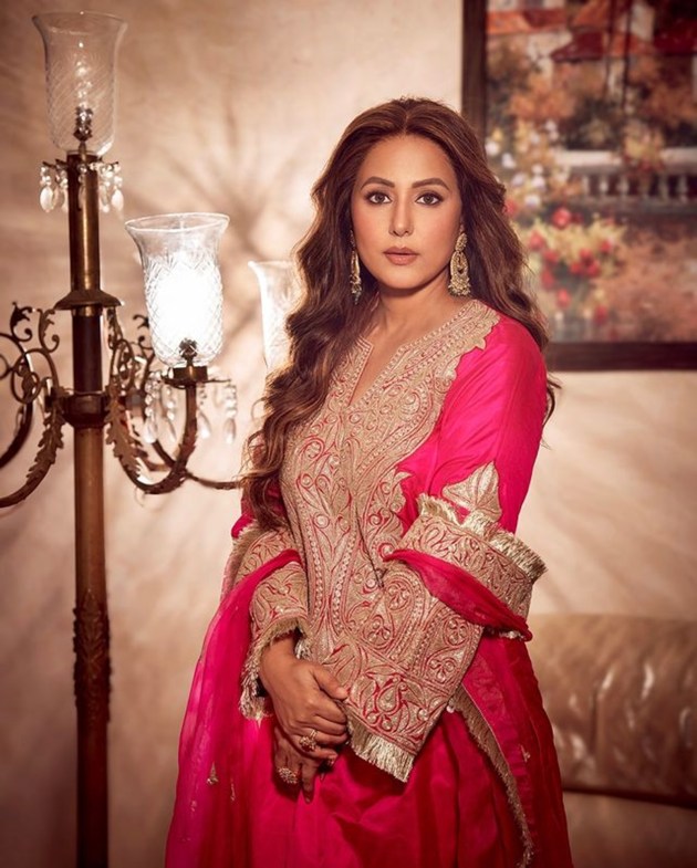 Hina Khan embraces Kashmir: ‘A piece of my heart’ | Entertainment ...