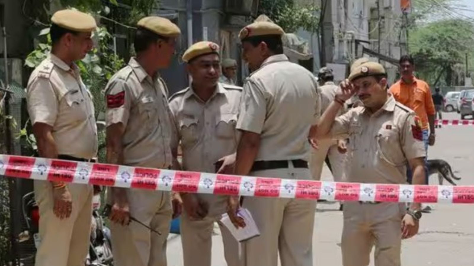 Two college students held in Agra for sending negative Waqf Bill feedback from others’ phones ...