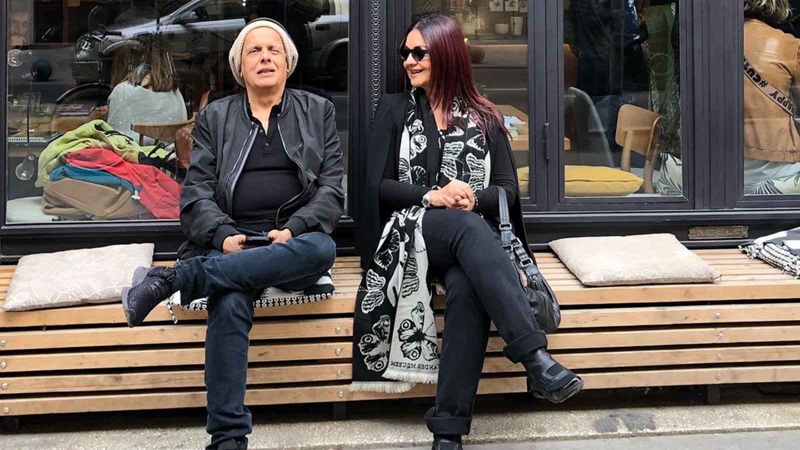 Pooja Bhatt reveals message from dad Mahesh Bhatt that helped her quit ...