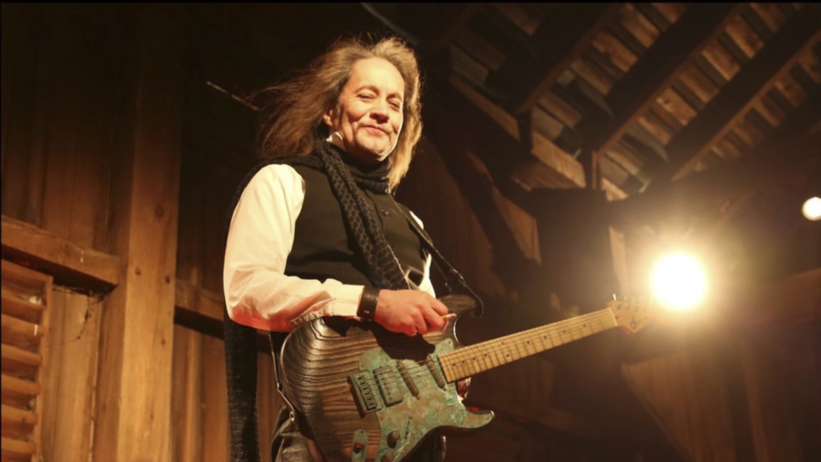 Former guitarist for Ozzy Osbourne, Jake Lee, shot multiple times in ...