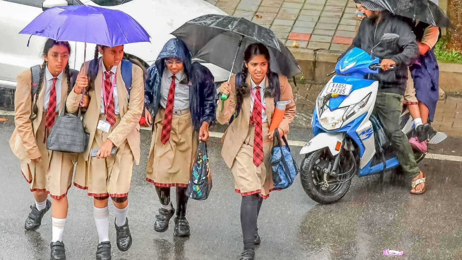 Holiday for Bengaluru schools after heavy rain causes waterlogging in ...