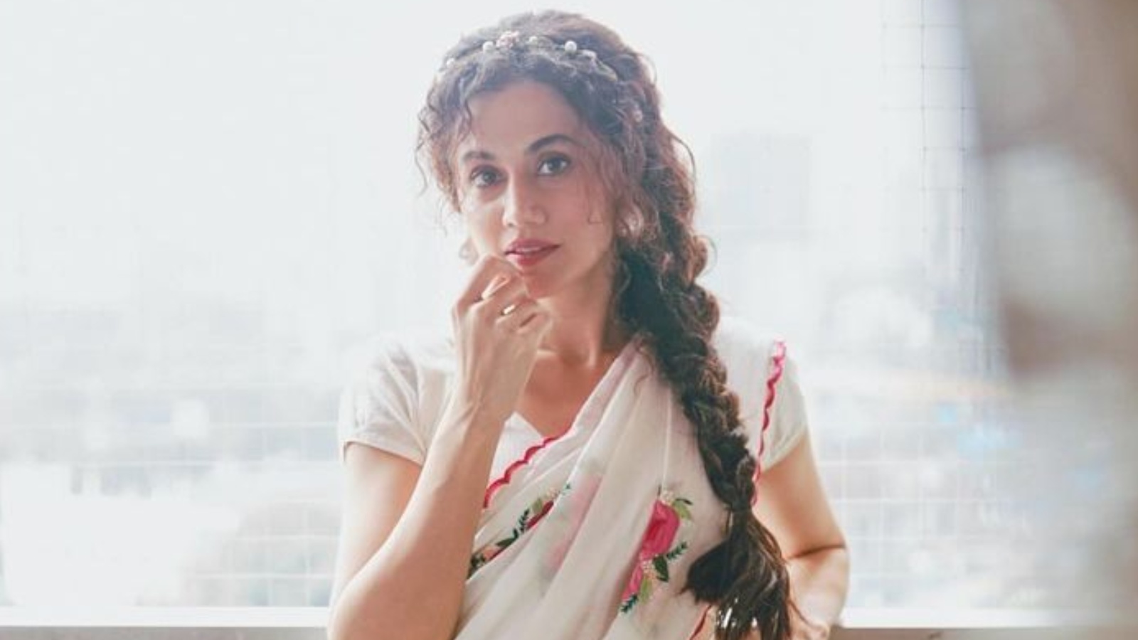 Watch: Taapsee Pannu aces the art of draping a sari with this cool hack ...
