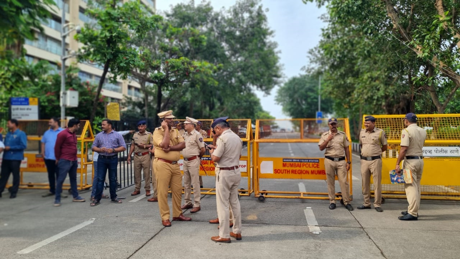 Traffic diversions in Mumbai till 9 pm today for Ratan Tata’s funeral ...