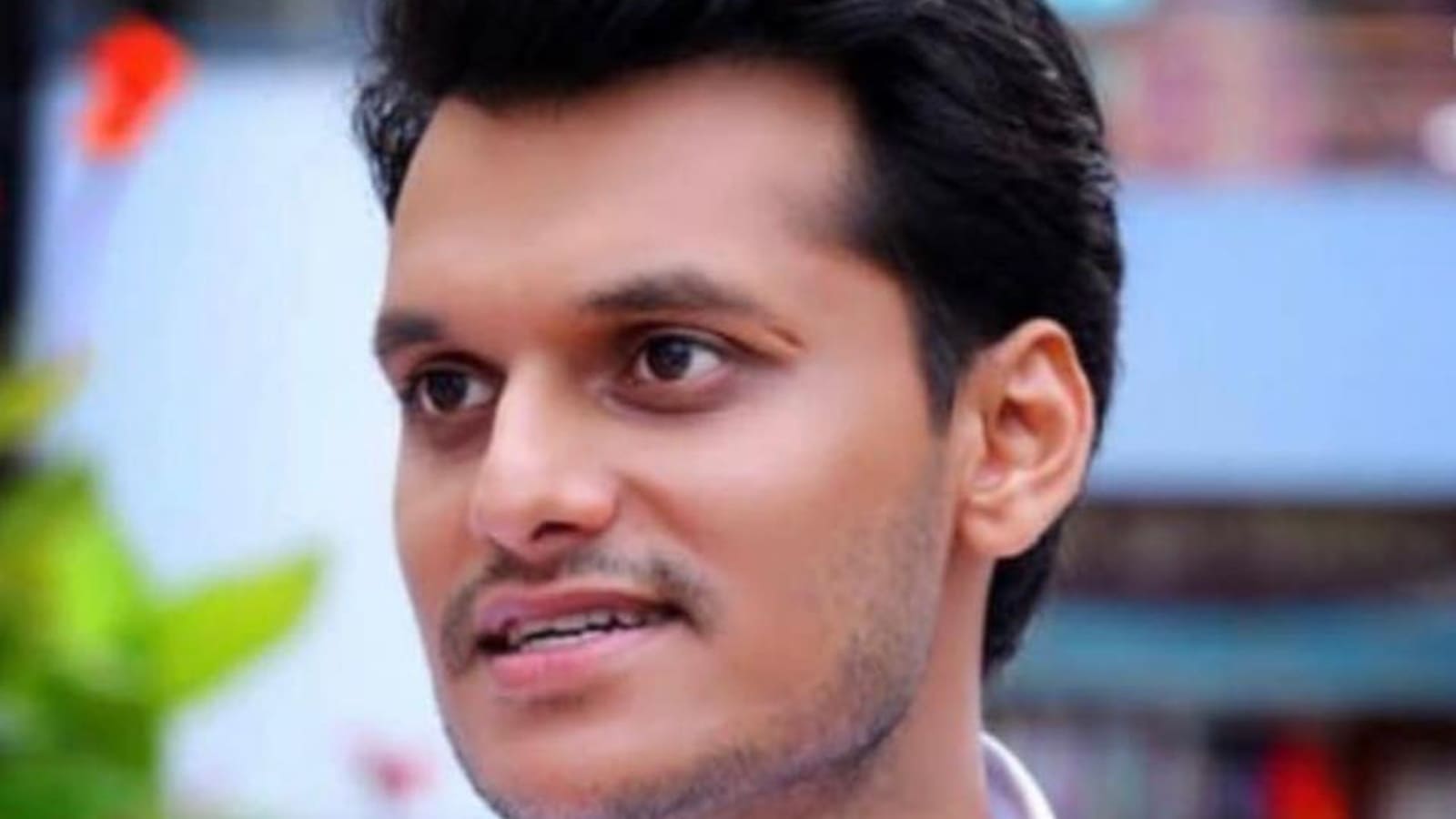 With Pawar saheb by my side, I am 100 per cent confident of winning ...