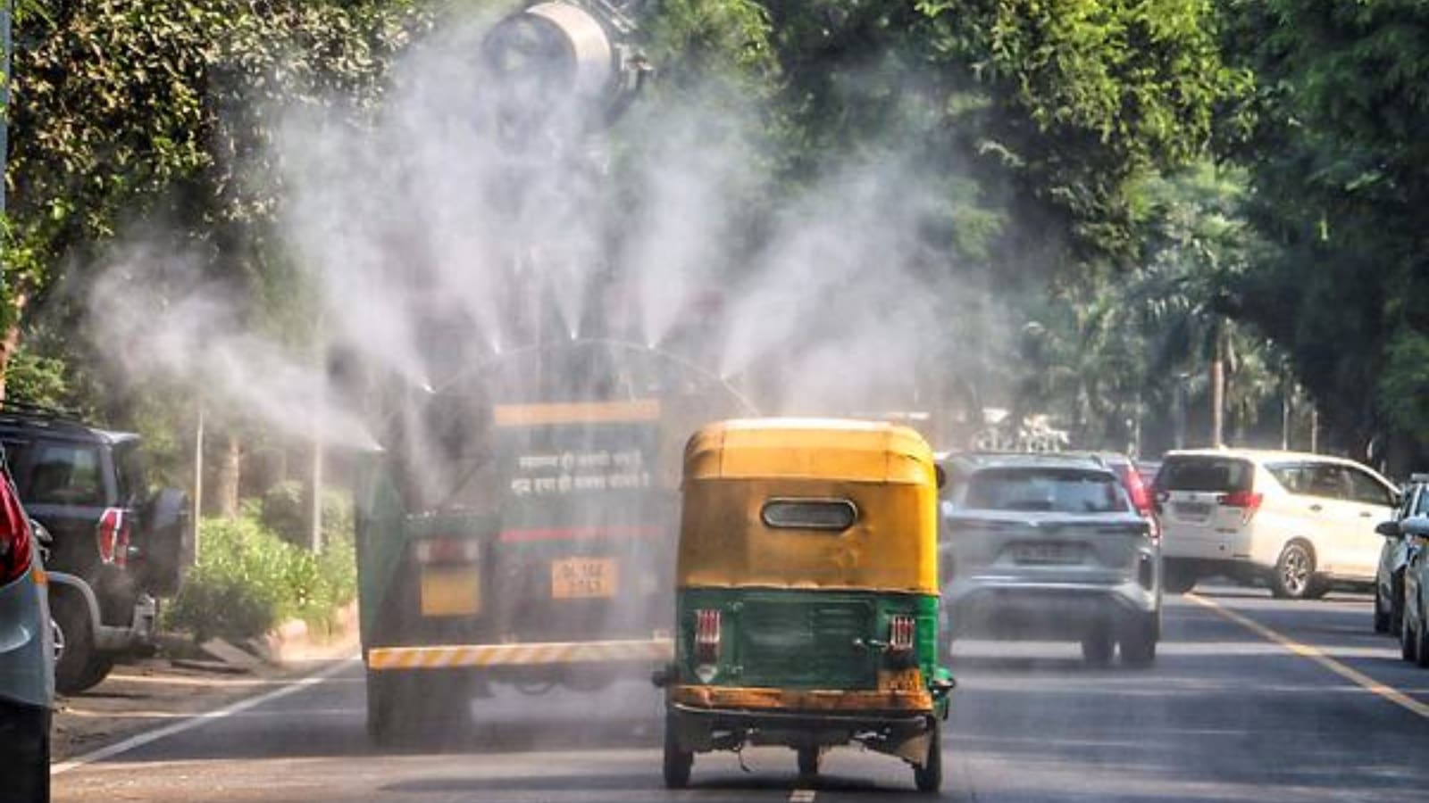 Delhi air quality remains ‘poor’, AQI at 265; Anand Vihar still worst ...