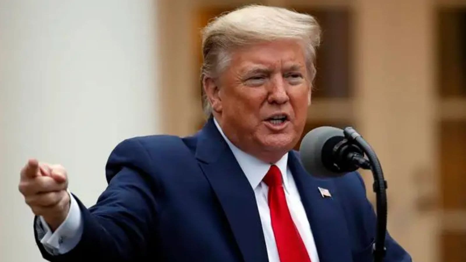 Trump veers away from swing states for his Madison Square Garden moment ...