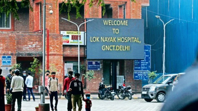 Nurses at Delhi’s Lok Nayak Hospital demand separate changing room for ...