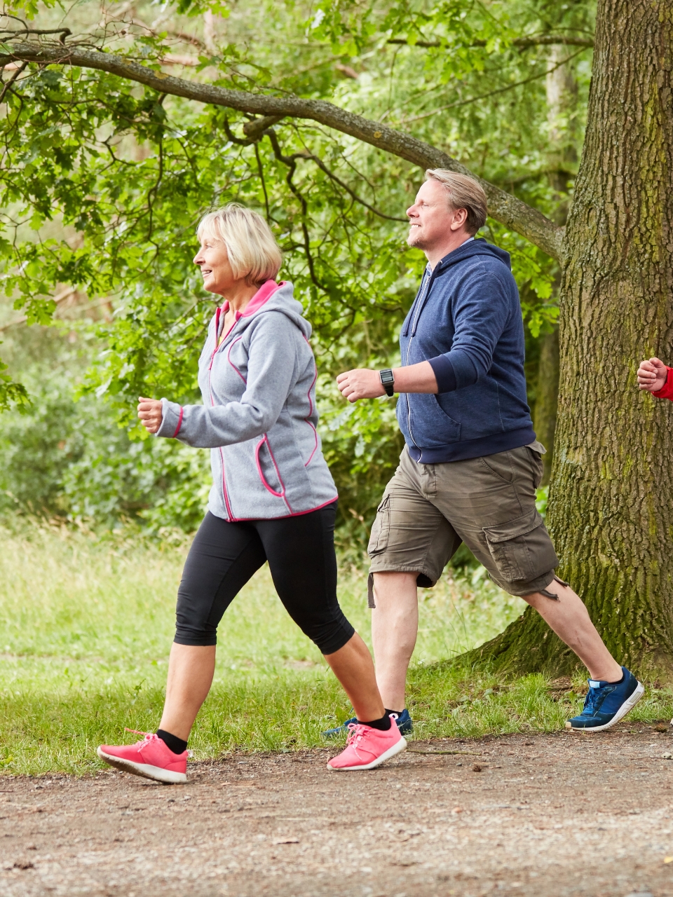 How walking 10,000 steps and mindful eating help prevent weight gain