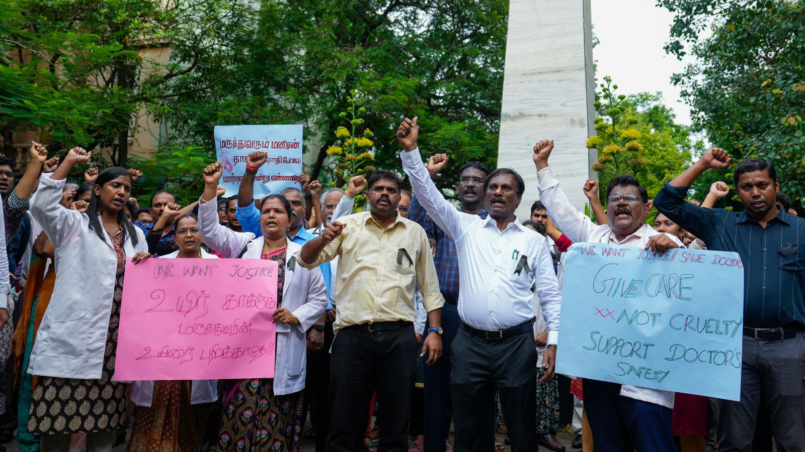 Tamil Nadu doctors protest over assault on Chennai oncologist; Medical ...