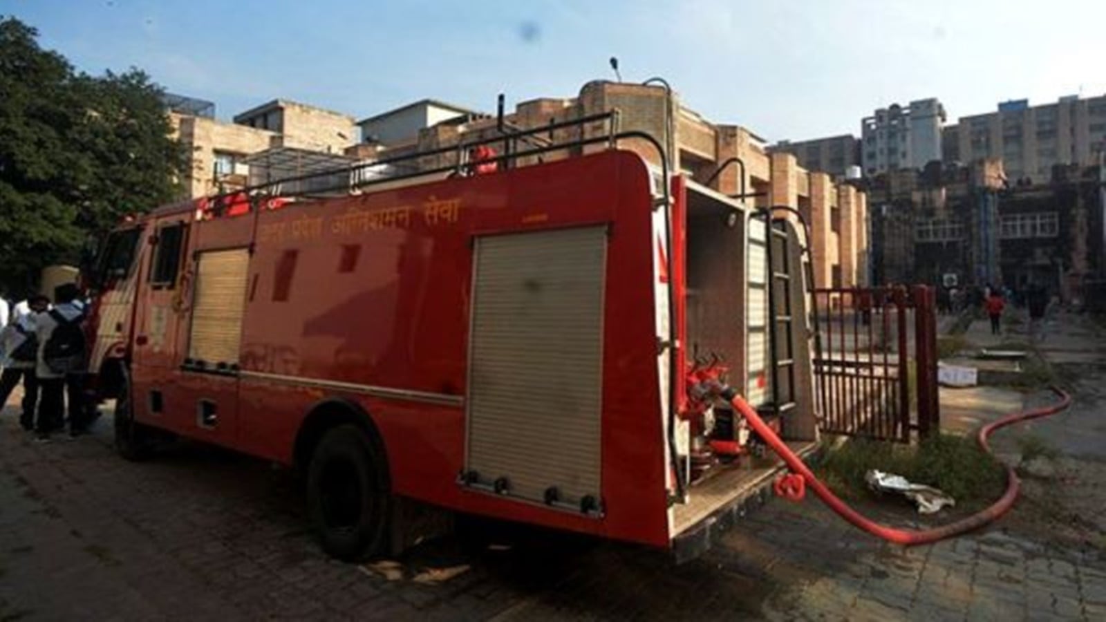 49 fire calls in Gurgaon on Diwali, 28 in Faridabad | Delhi News - The ...
