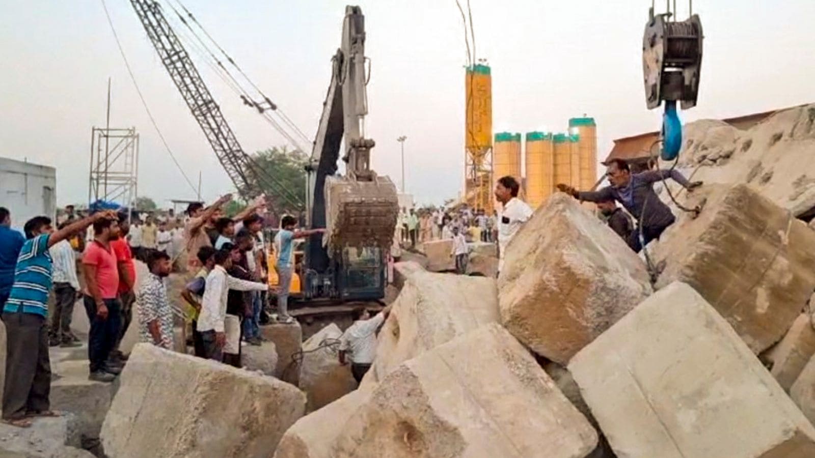 Three workers dead, another rescued as concrete blocks collapse at ...