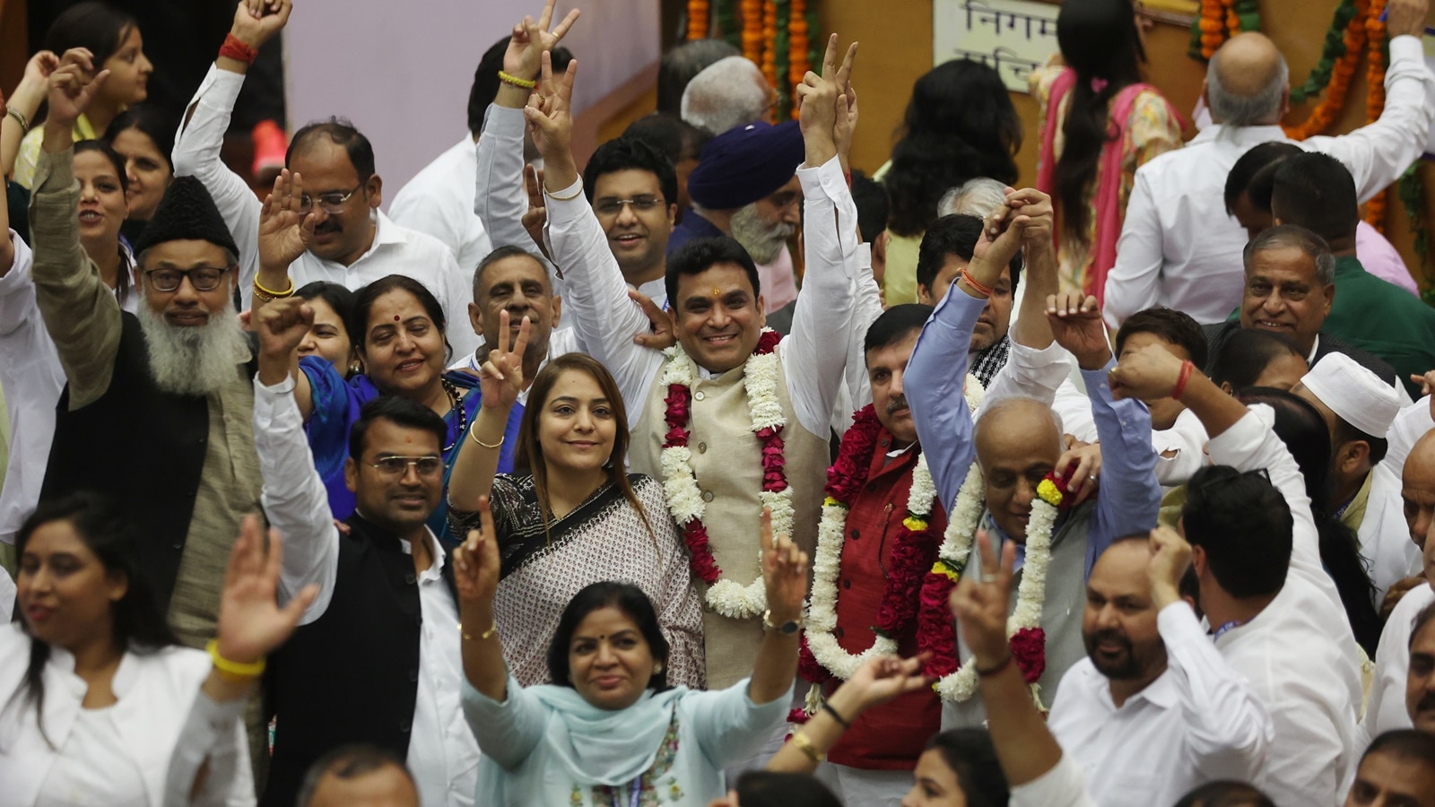 AAP’s Mahesh Khichi elected Delhi Mayor, wins by 3 votes | Delhi News ...