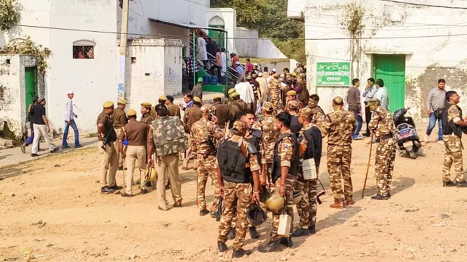 3 killed as mob opposing survey of mosque clashes with police in UP’s ...