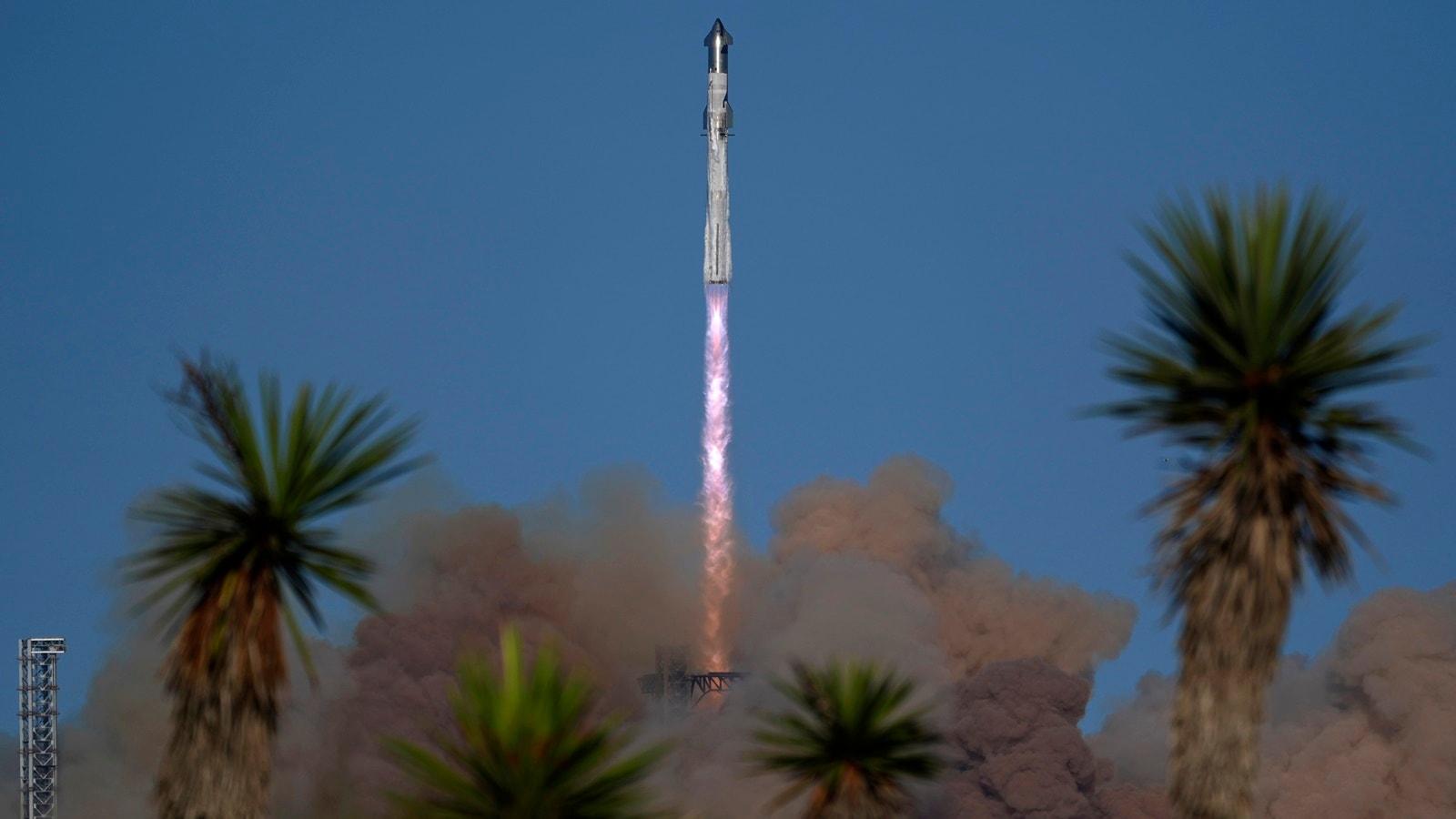 SpaceX launches giant Starship rocket, but aborts attempt to catch ...