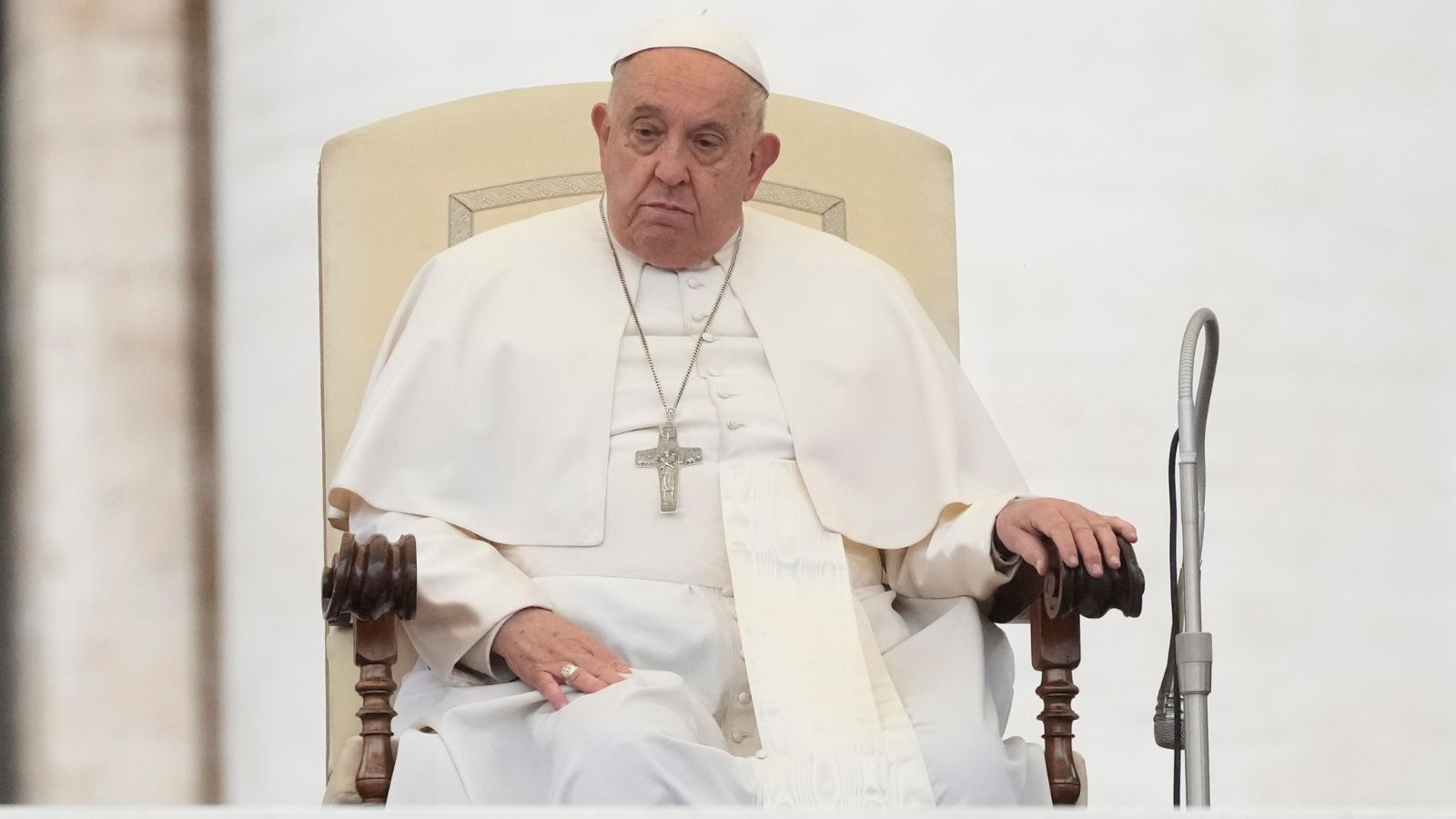 The pope will visit Corsica December 15 after skipping Paris reopening ...