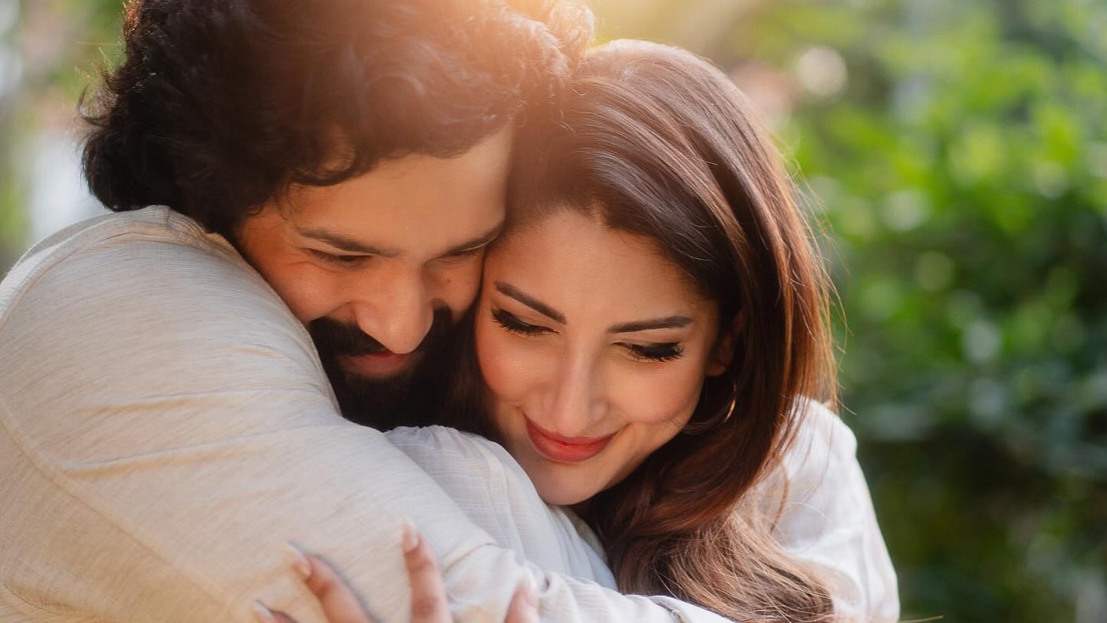 Nagarjuna's son Akhil Akkineni to marry Zainab Ravdjee, who is 9 years older