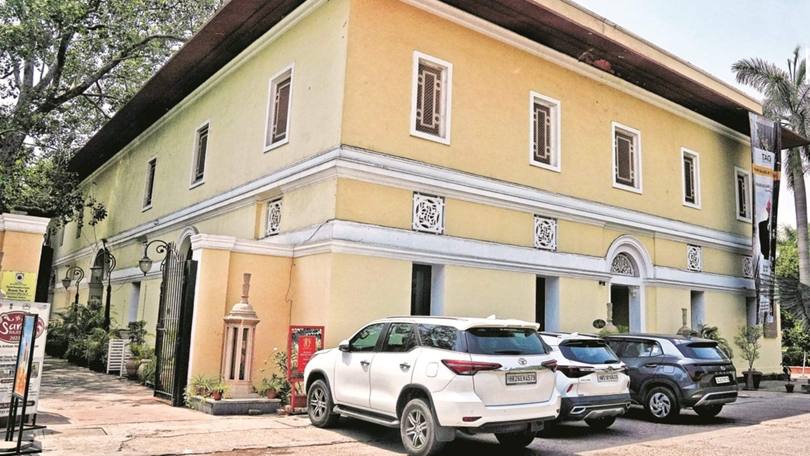 Delhi Court issues conditional stay on attachment of Bikaner House ...