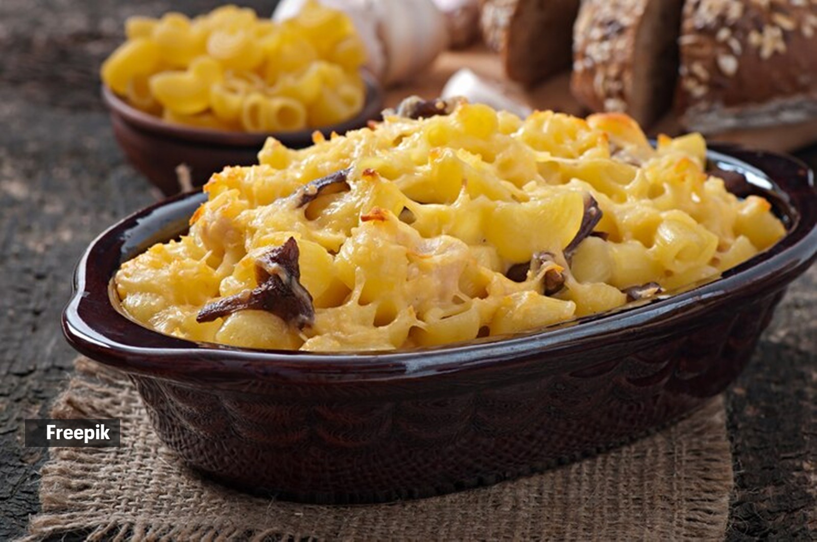 Expert shares hacks to make the otherwise unhealthy mac and cheese more ...