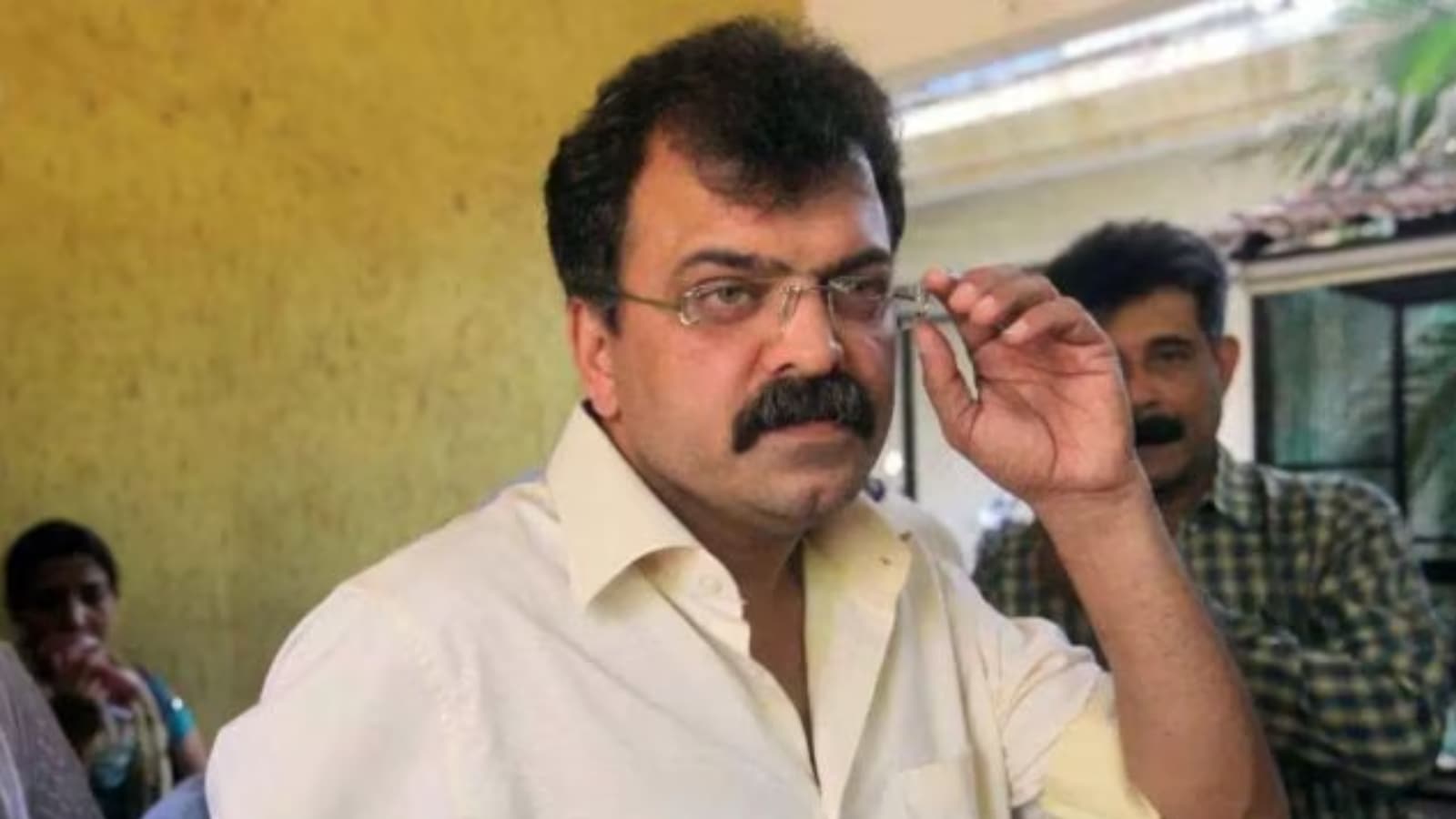 Opposition questions delay in MCOCA charges and judicial probe in Beed ...