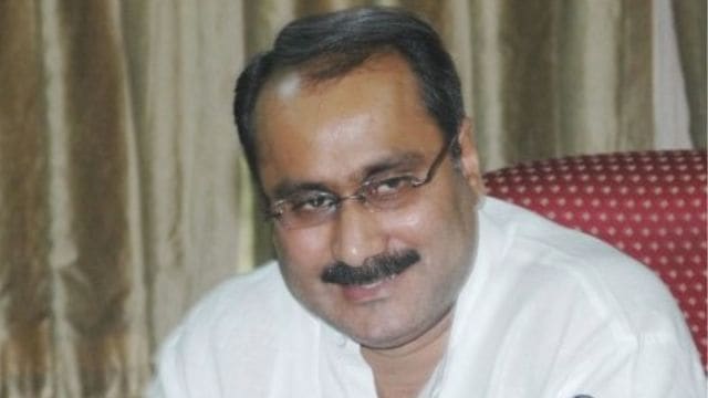 Sparks fly at PMK meet as Anbumani opposes father on nephew’s post | India News - The Indian Express