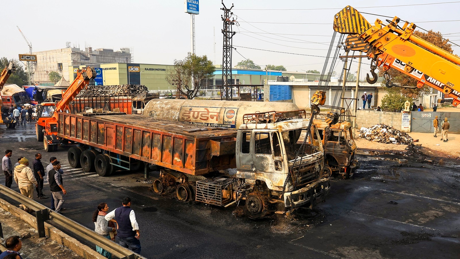 Death toll in Jaipur highway explosion goes up to 14 after two succumb ...
