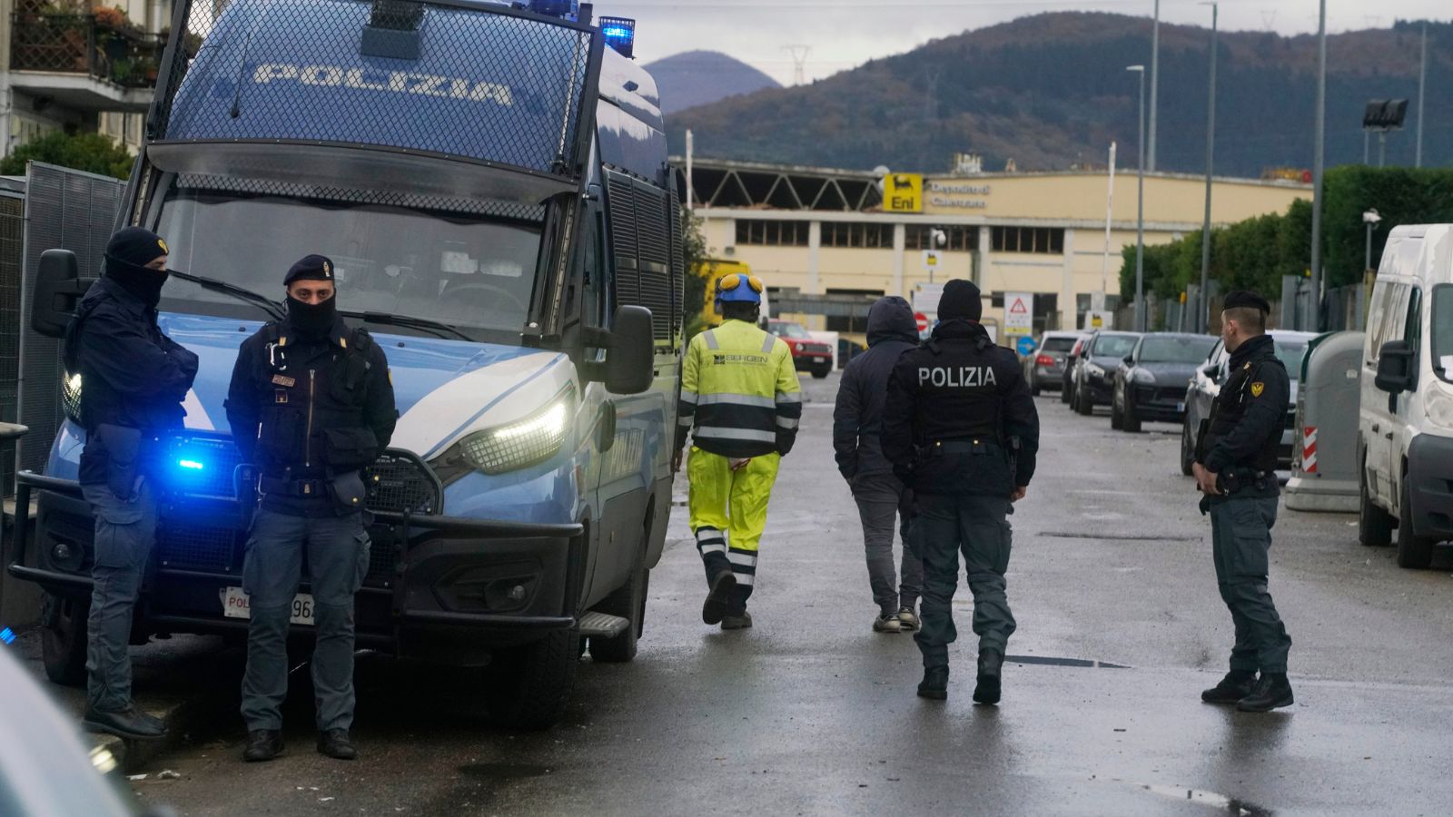 An explosion at a fuel depot in central Italy kills 2 and injures 9 ...