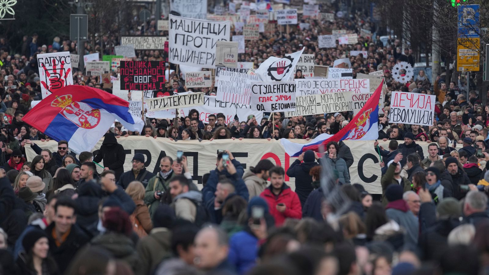 In pictures | Thousands protest in Belgrade against Serbian President ...