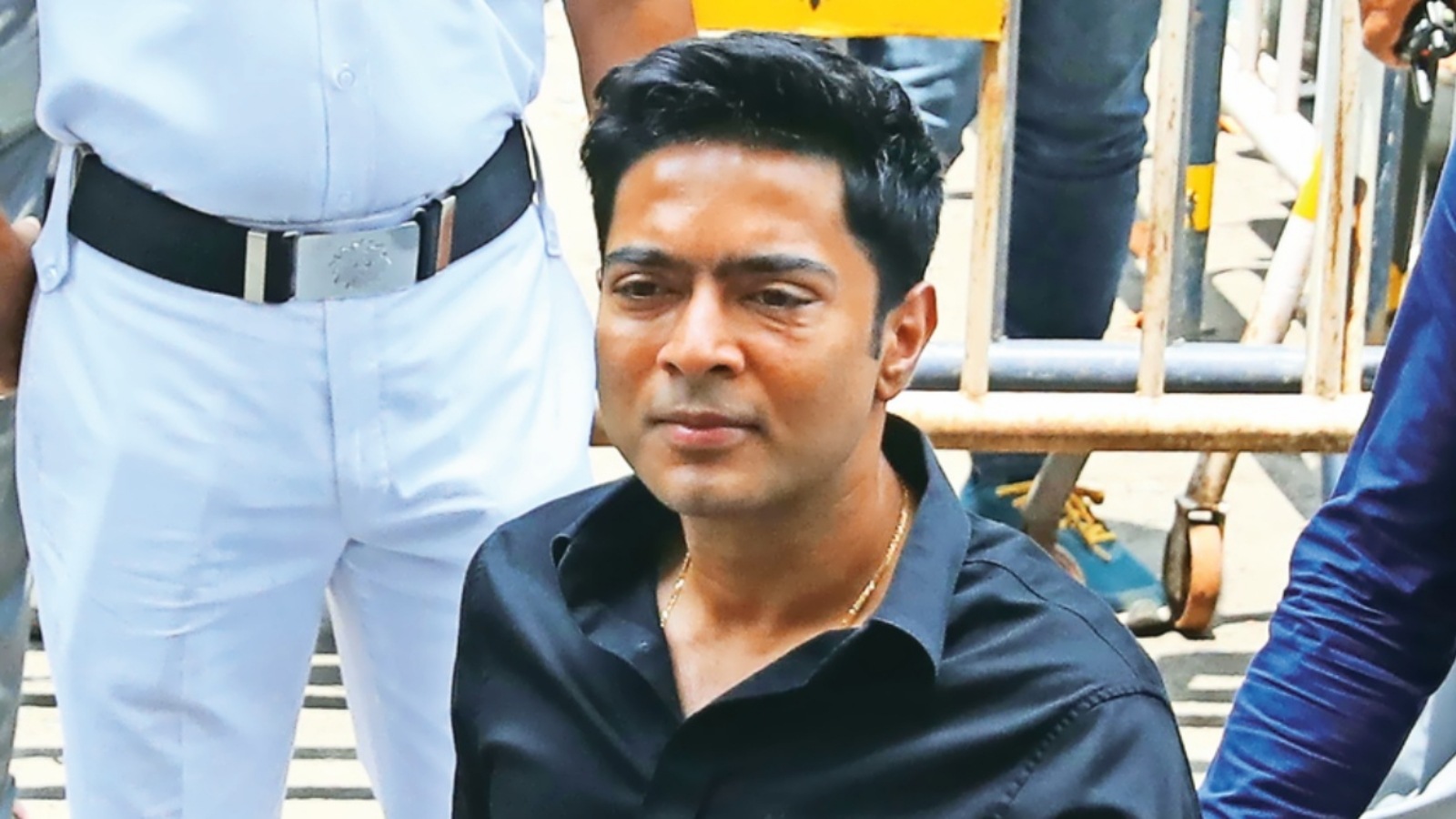 3 held from MLA hostel, police say using Abhishek’s name used in ... 3 held from MLA hostel, police say using Abhishek’s name used in ...