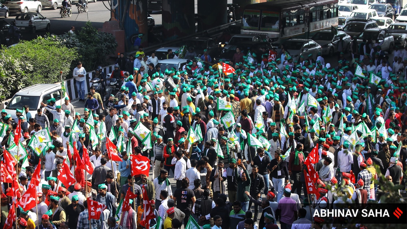 Farmers Protest Delhi Highlights: Punjab Speaker urges PM Modi to talk ...