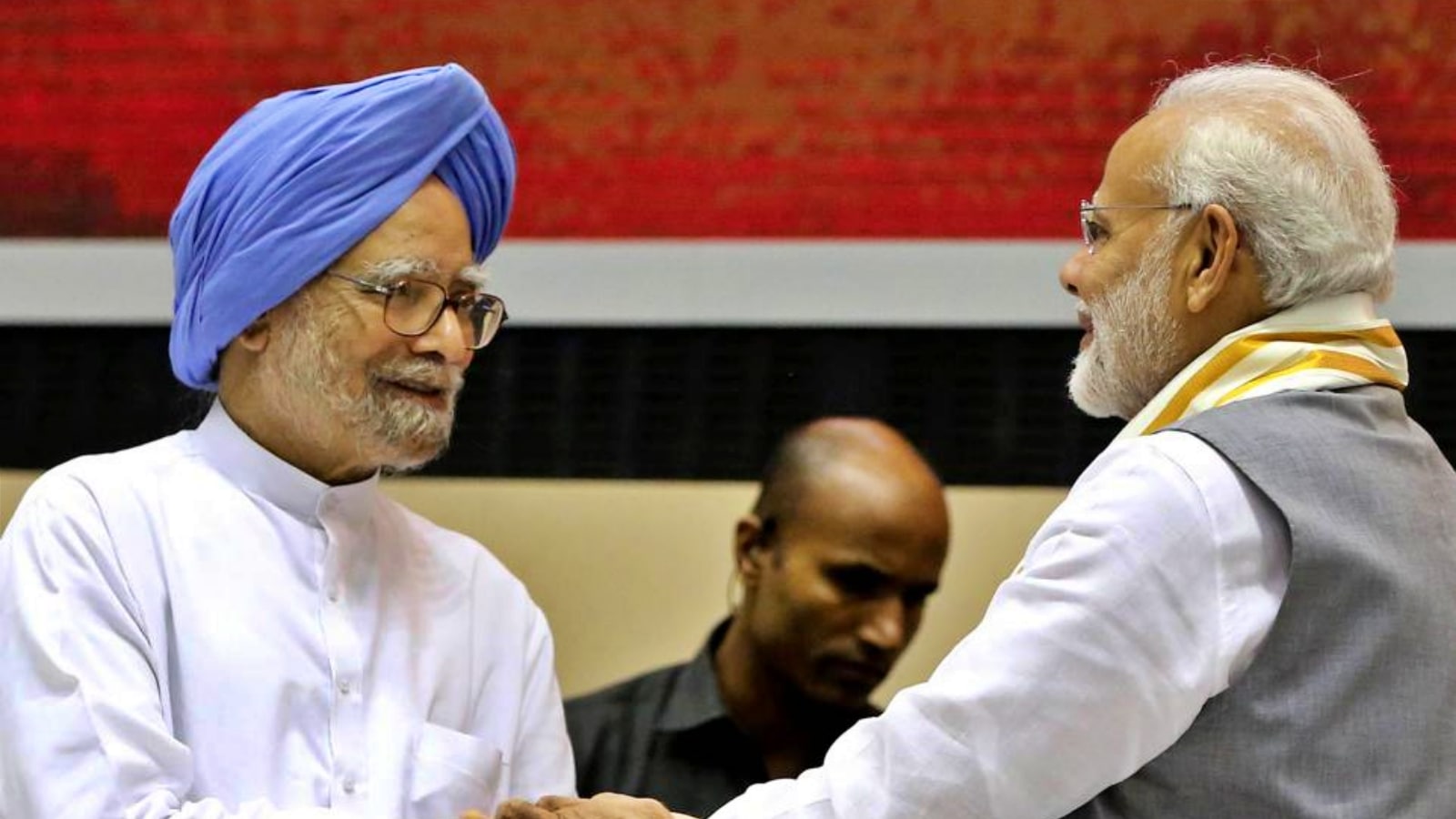 President Murmu, PM Modi, Rahul Gandhi lead nation paying tribute ...