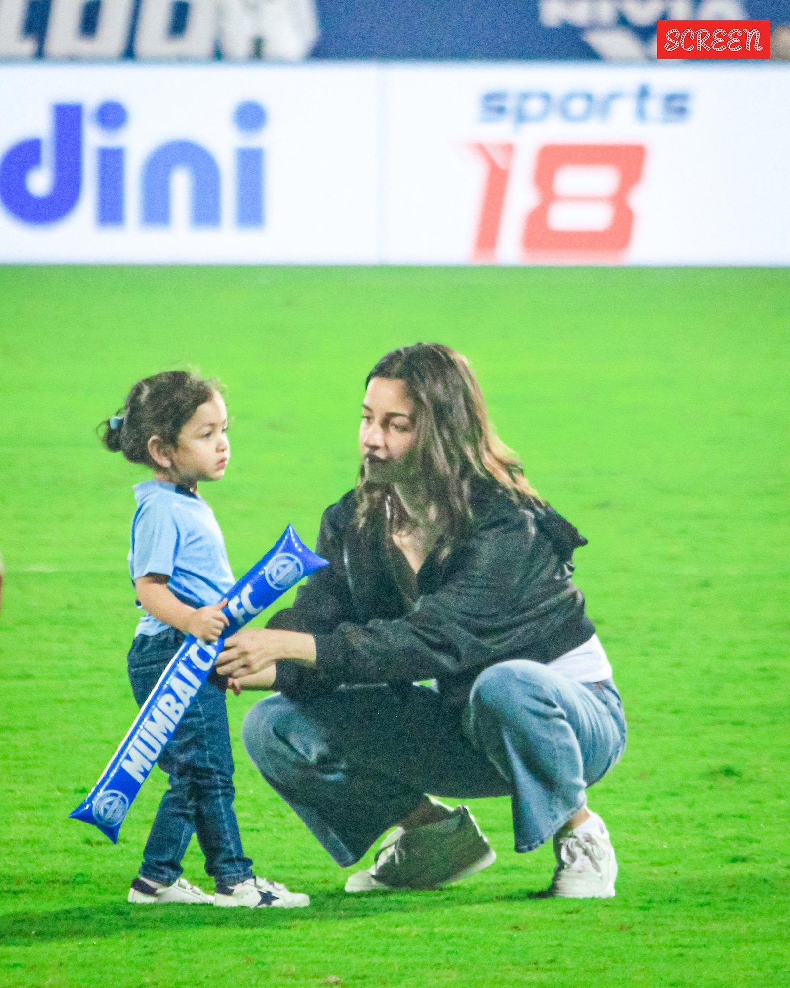 Ranbir Kapoor twins with daughter Raha at football match, Alia Bhatt ...