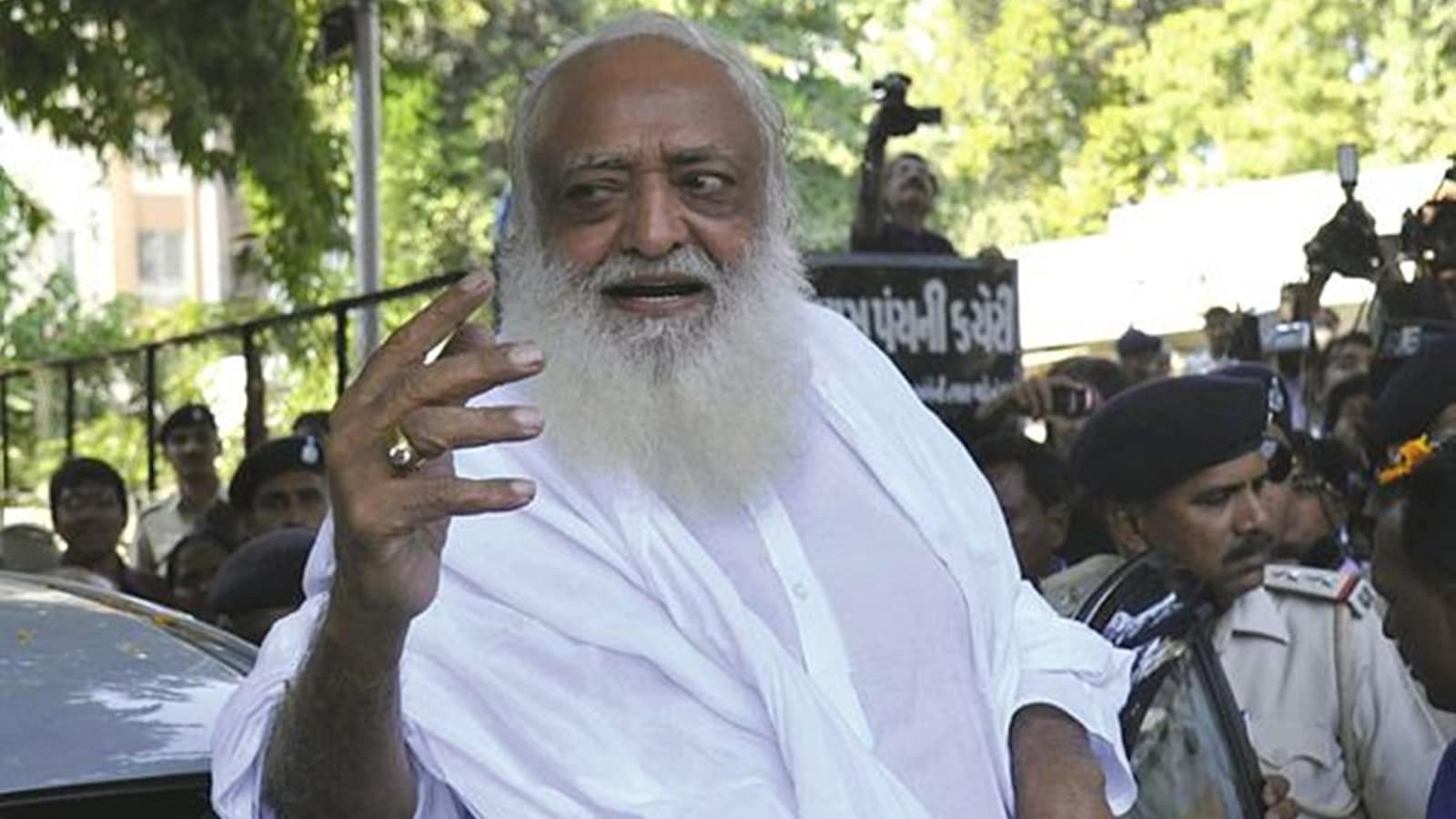 Rajasthan High Court grants interim bail to Asaram Bapu in 2013 rape ...