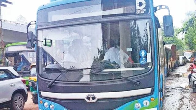 MSRTC to add 2,640 buses to fleet this year, minister Pratap Sarnaik ...