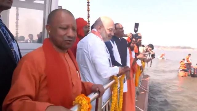 Amit Shah visits Prayagraj to participate in Maha Kumbh, take holy dip at Sangam | Lucknow News ...