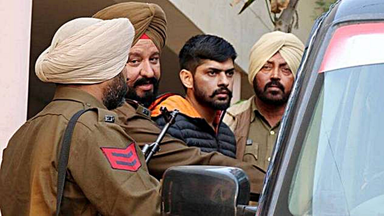 Punjab Anti-Gangster Task Force arrests gangster Lawrence Bishnoi’s ...