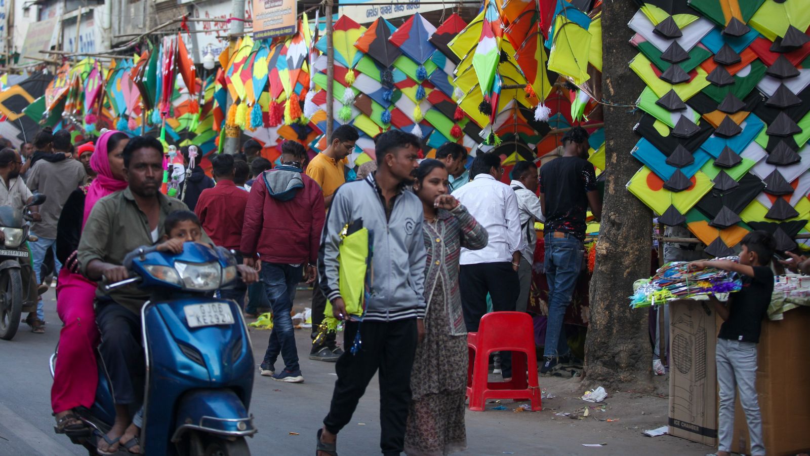 609 FIRs filed, 612 people held in crackdown on lethal kite-flying ...