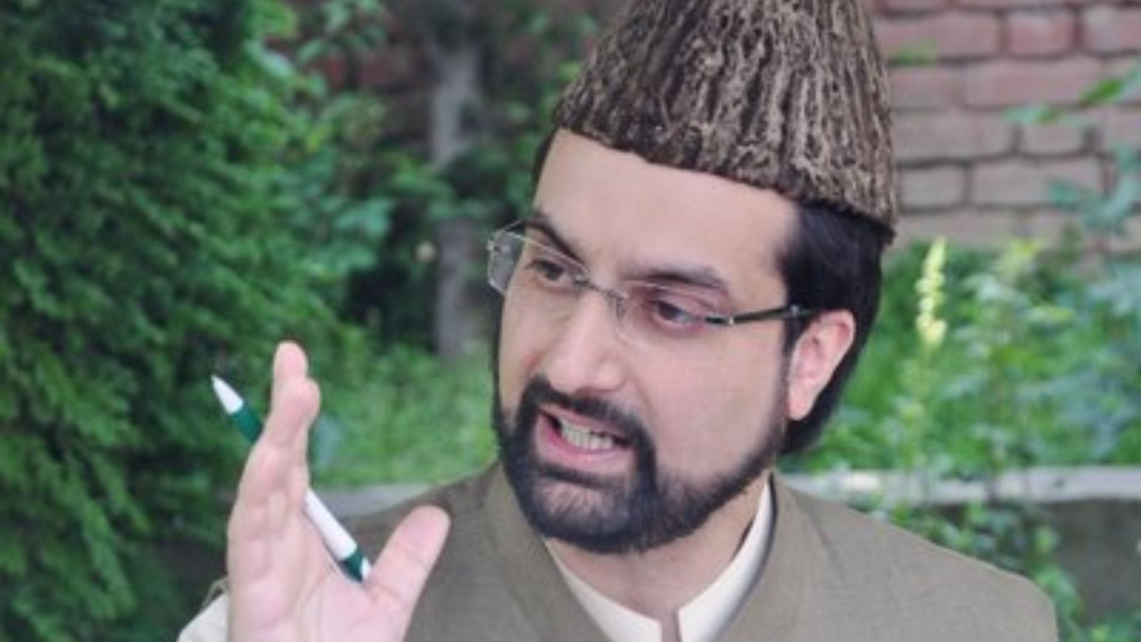 Good he became part of democratic process: BJP MPs as Mirwaiz appears ...