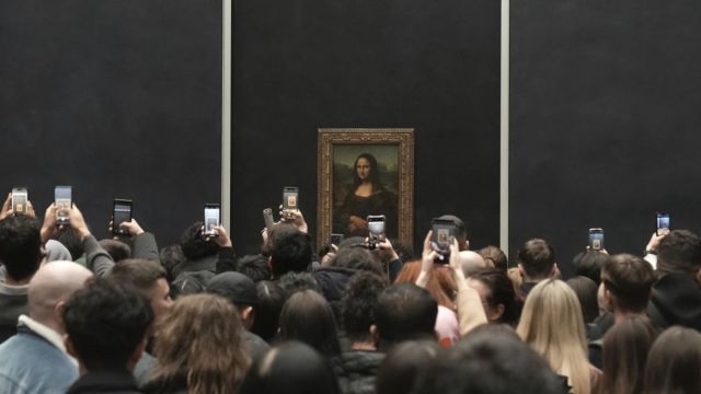 Macron announces major overhaul to modernize Louvre and dedicated room ...