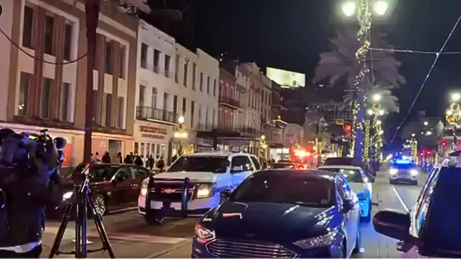 New Orleans Incident: Truck Rams Crowd In New Orleans 10 People Were ...