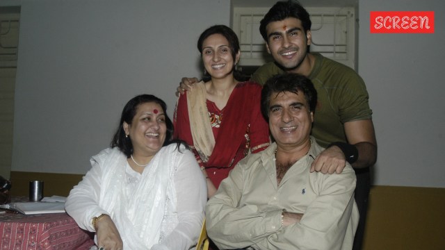 Raj Babbar’s interfaith wedding with Nadira had his family asking her ...