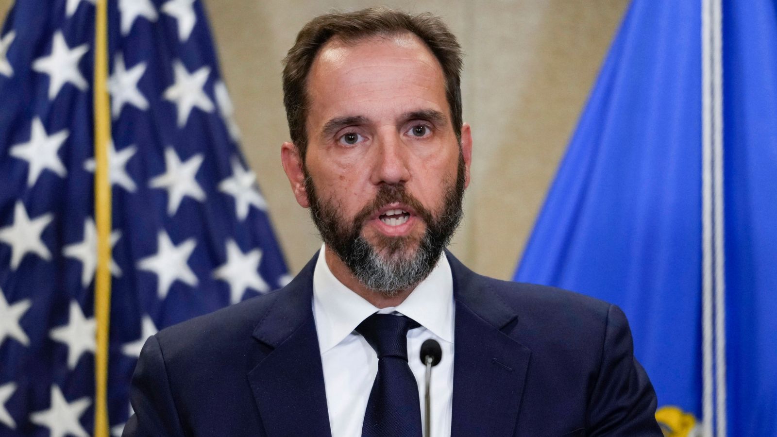 US officials open investigation into former Trump prosecutor Jack Smith ...