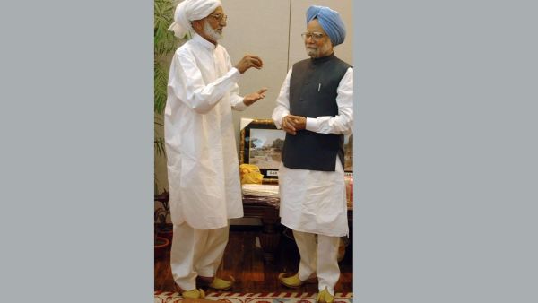 ‘Aapka mukhlis Manmohan Singh’: In poignant letters to his village ...