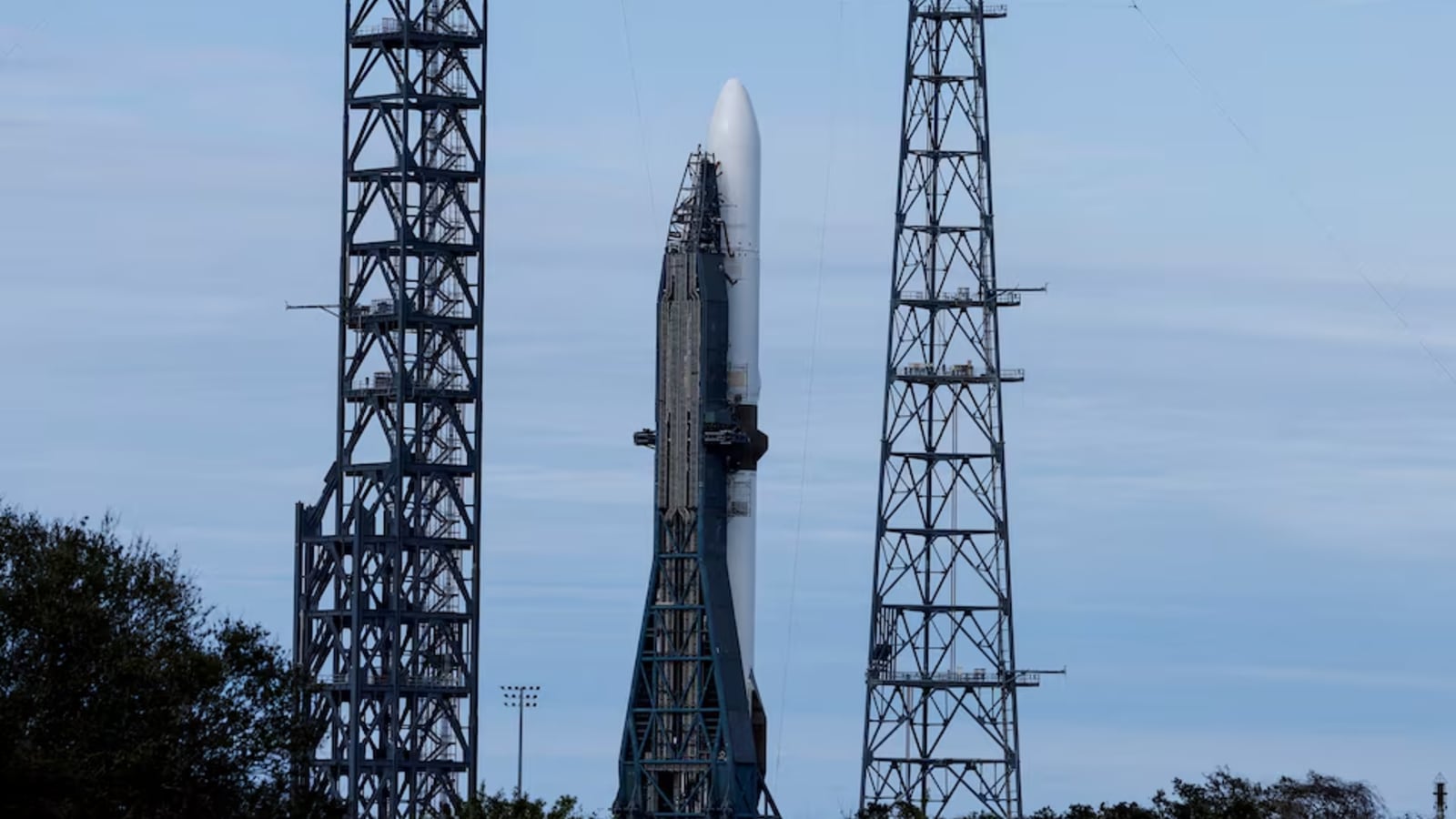 Bezos’ Blue Origin calls off debut New Glenn launch over rocket issue ...