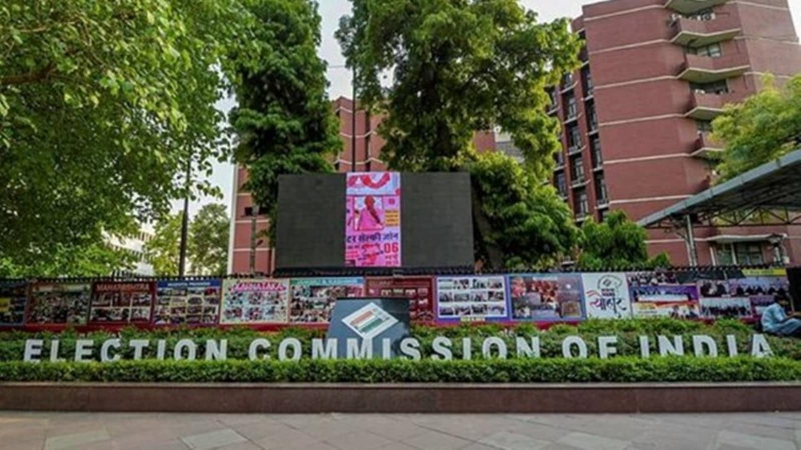 Congress vs EC in SC: Top court issues notice to poll watchdog on ...