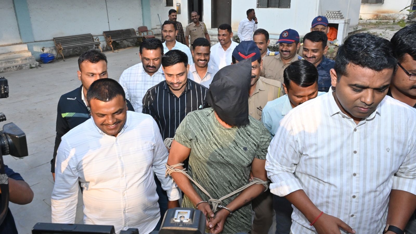 Government contractor’s murder: Prime accused held, probe shows ...